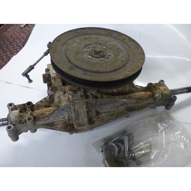 BOITE DE VITESSES SPICER 4360-96 (02) B/V SPICER (02)