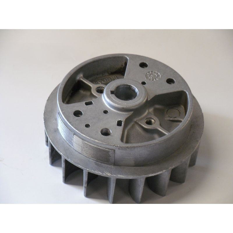 VOLANT MAGNETIQUE DOLMAR MS 4200E (1)