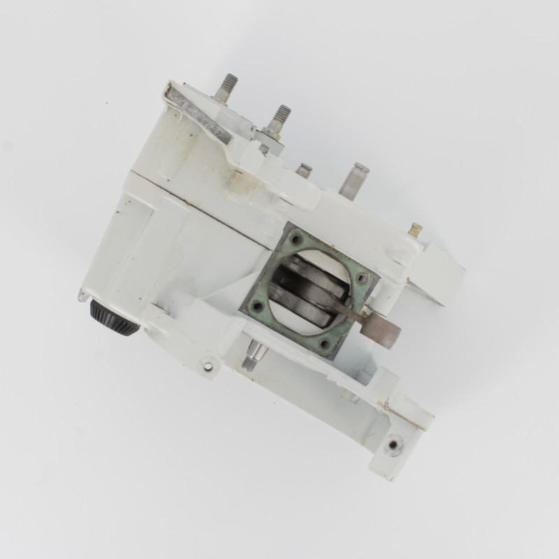 CARTER MOTEUR TRONCONNEUSE STIHL 028 AV SUPER