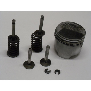 PISTON DIAMETRE 65 + SOUPAPES MOTEUR ROBIN EY 18-3B (1)