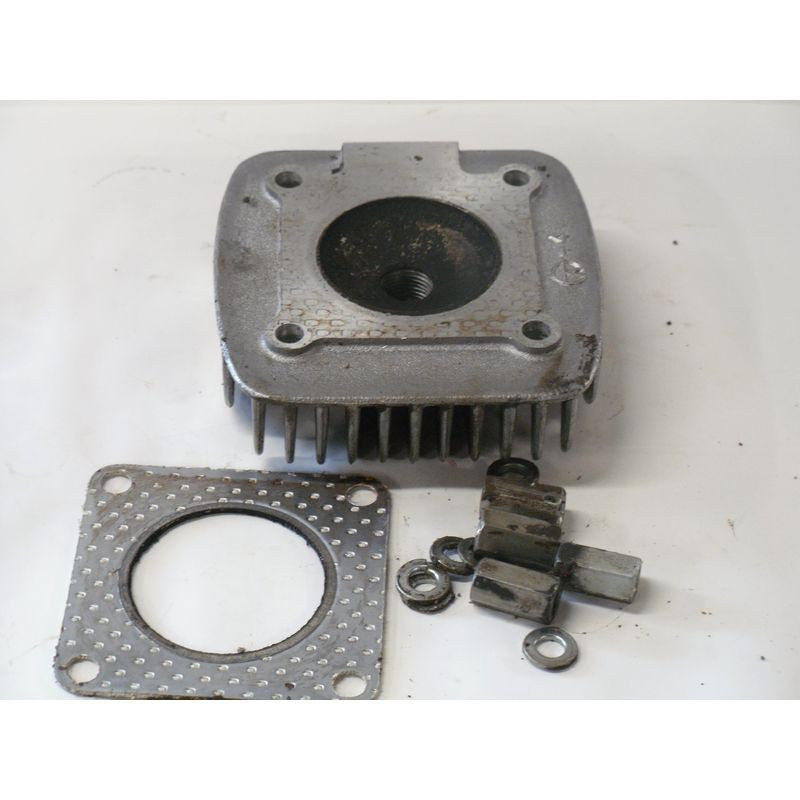 CULASSE MOTEUR ISEKI KT 290 2 TEMPS (1)