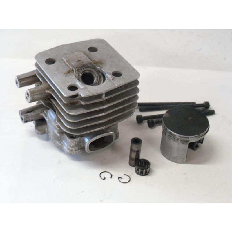 CYLINDRE-PISTON JONSERED 525 (1)