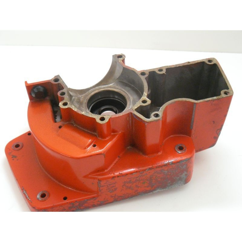 CARTER MOTEUR (coté volant) ECHO CS-900 EVL (1)