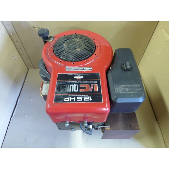 MOTEUR BRIGGS & STRATTON 12.5 HP I/C QUIET (4) MOTEUR B&S 12.5 HP I/C (4)