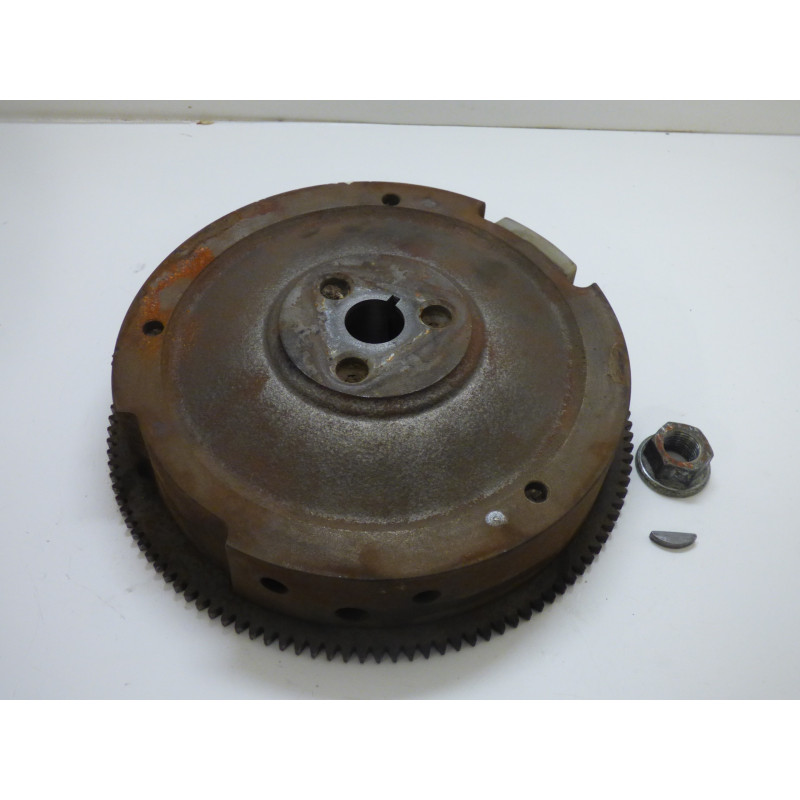 VOLANT MAGNETIQUE HONDA GXV 390 (2)