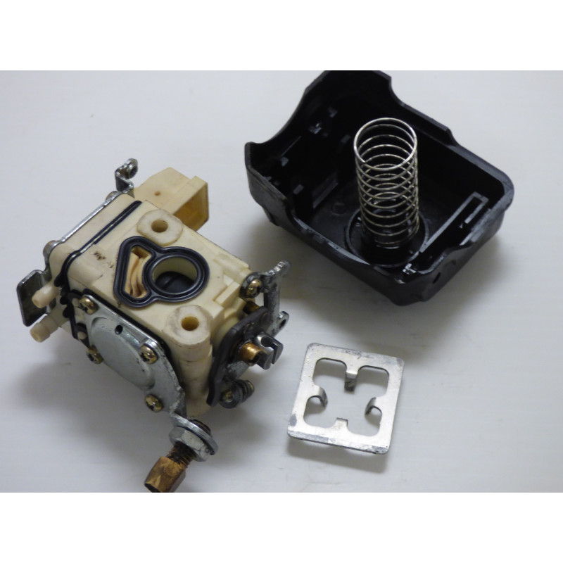 CARBURATEUR + BOITIER FILTRE A AIR ROBIN NB 31 (3)