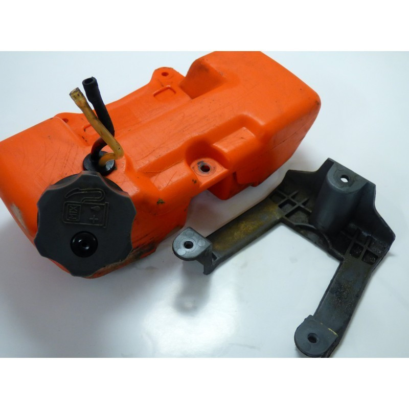 DEBROUSSAILLEUSE OLEO-MAC 740 T (1)