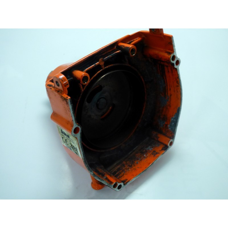 CLOCHE D'EMBRAYAGE DEBROUSSAILLEUSE OLEO-MAC 740 T (1)